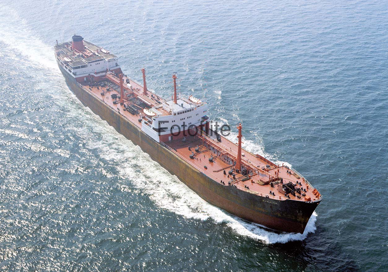 1702-39 Bianca - Shipping Today & Yesterday Magazine