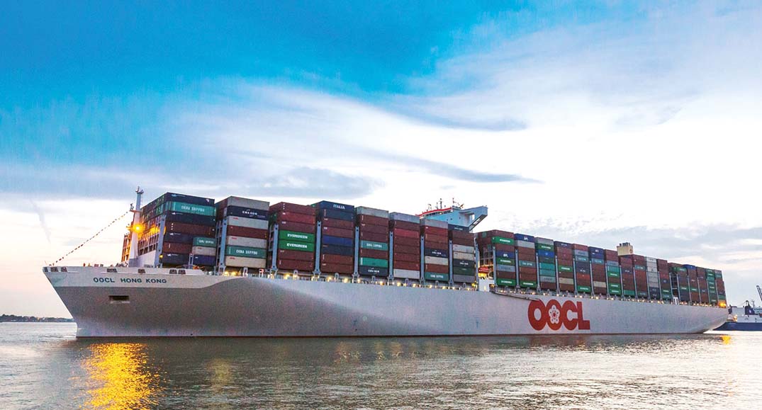 The 21,413 TEU OOCL HONG KONG on her maiden voyage and first cal ...