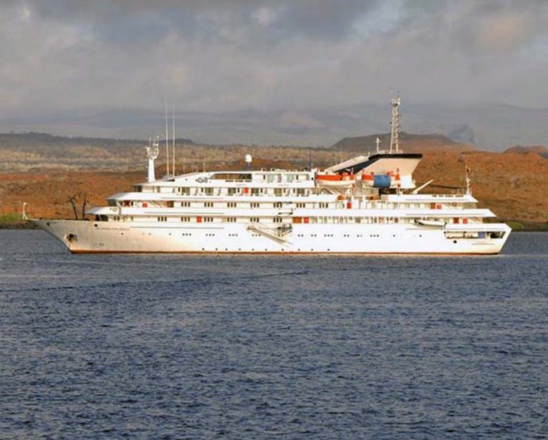 Renaissance Cruises - Shipping Today & Yesterday Magazine