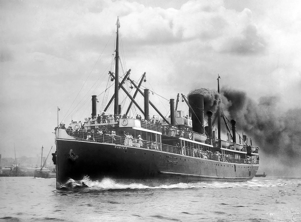 3 Hunter - Shipping Today & Yesterday Magazine