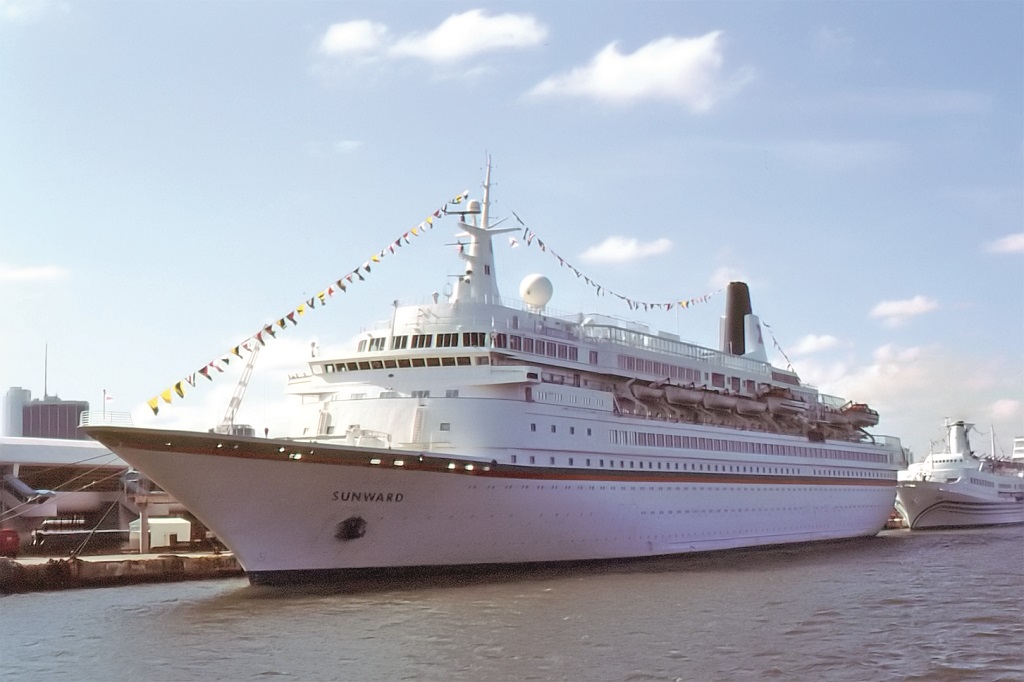 7 Sunward F - Shipping Today & Yesterday Magazine